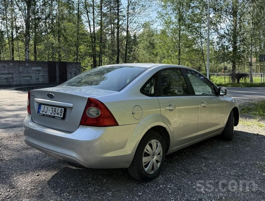 Ford Focus 2008 in Riga, with an engine capacity of 1.60 L and mileage of 205 thousand km for 2300 €, photo 3 on AUTOMOTO.COM.LV