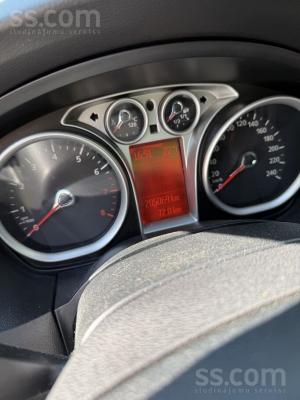 Ford Focus 2008 in Riga, with an engine capacity of 1.60 L and mileage of 205 thousand km for 2300 €, photo 9 on AUTOMOTO.COM.LV