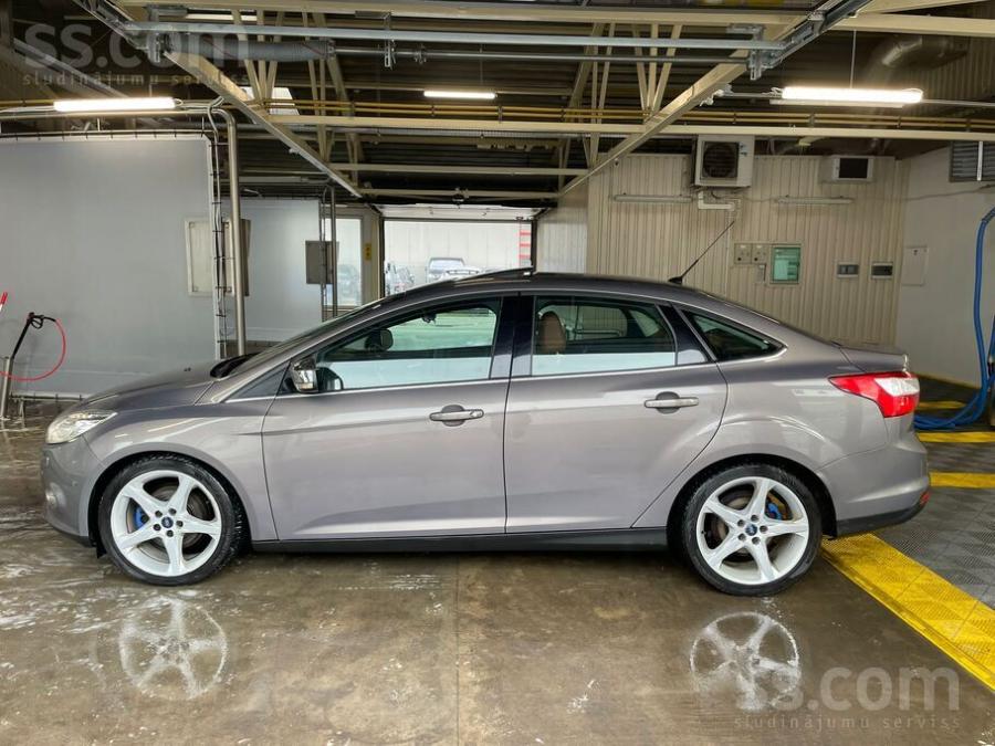 Ford Focus 2012 in Riga, with an engine capacity of 2.00 L and mileage of 256 thousand km for 5750 €, photo 33 on AUTOMOTO.COM.LV