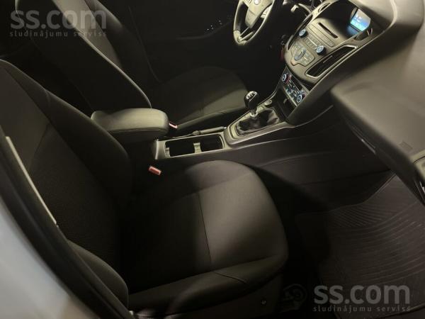Ford Focus 2015 in Riga, with an engine capacity of 1.00 L and mileage of 145 thousand km for 4250 €, photo 6 on AUTOMOTO.COM.LV