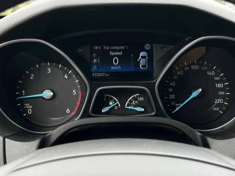 Ford Focus 2016 Jelgava, ar dzinēja tilpumu 1.50 L un nobraukumu 302 tūkst. km par 4750 €, foto 18 vietnē AUTOMOTO.COM.LV