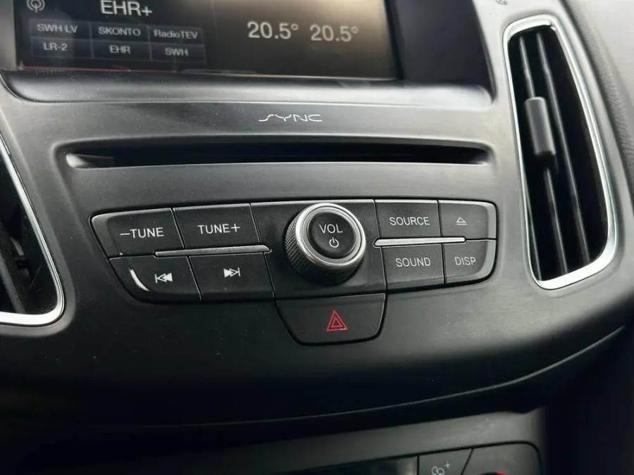 Ford Focus 2016 Jelgava, ar dzinēja tilpumu 1.50 L un nobraukumu 302 tūkst. km par 4750 €, foto 24 vietnē AUTOMOTO.COM.LV