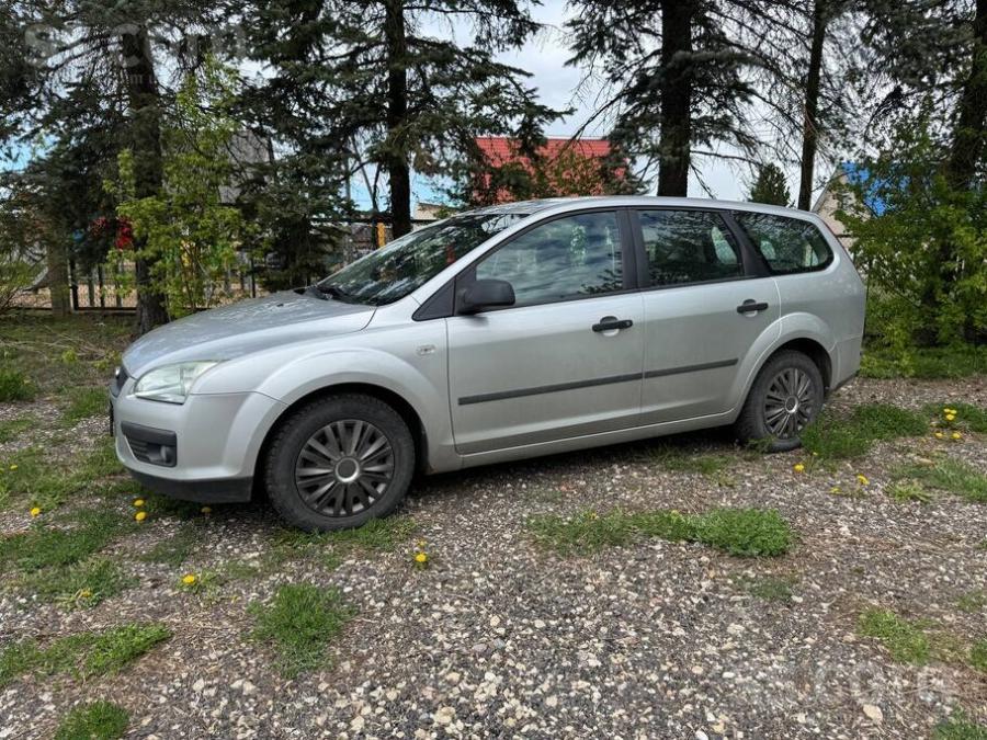 Ford Focus 1995 Daugavpils, ar dzinēja tilpumu 1.60 L un nobraukumu 225 tūkst. km par 1400 €, foto 1 vietnē AUTOMOTO.COM.LV