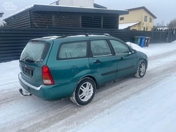 Ford Focus 2000 Alīta, ar dzinēja tilpumu 1.80 L un nobraukumu 290 tūkst. km par 620 €, foto 4 vietnē AUTOMOTO.COM.LV