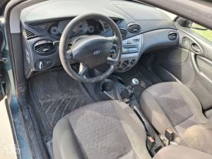 Ford Focus 2000 in Mazeikiai, with an engine capacity of 1.80 L and mileage of 316 thousand km for 299 €, photo 6 on AUTOMOTO.COM.LV