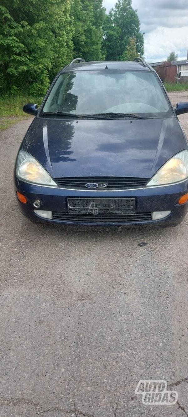 Ford Focus 2001 in Vilnius, with an engine capacity of 1.80 L and mileage of 210 thousand km for 300 €, photo 2 on AUTOMOTO.COM.LV