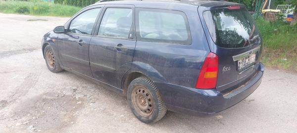 Ford Focus 2001 in Vilnius, with an engine capacity of 1.80 L and mileage of 210 thousand km for 300 €, photo 5 on AUTOMOTO.COM.LV