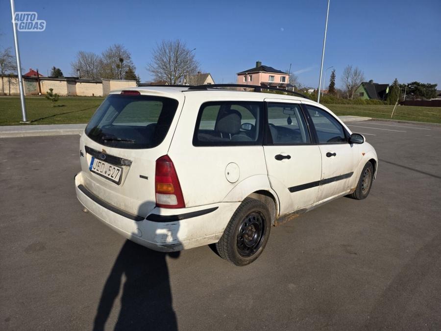 Ford Focus 2002 in Kaunas, with an engine capacity of 1.80 L and mileage of 300 thousand km for 500 €, photo 3 on AUTOMOTO.COM.LV