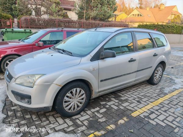 Ford Focus 2005 Viļņa, ar dzinēja tilpumu 1.60 L un nobraukumu 364 tūkst. km par 450 €, foto 4 vietnē AUTOMOTO.COM.LV