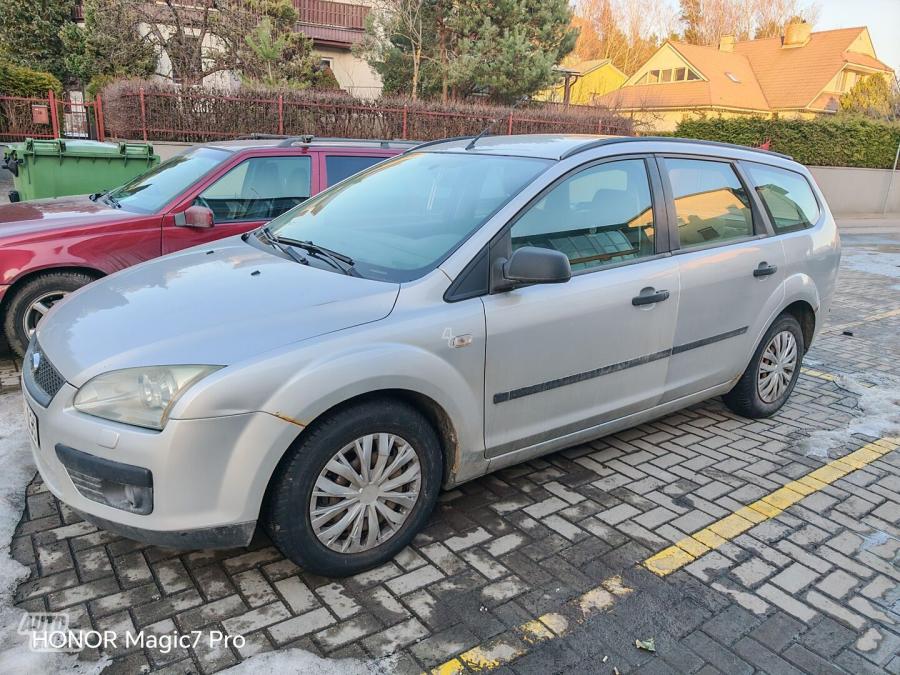 Ford Focus 2005 in Vilnius, with an engine capacity of 1.60 L and mileage of 364 thousand km for 450 €, photo 4 on AUTOMOTO.COM.LV