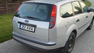 Ford Focus 2005 Tallina, ar dzinēja tilpumu 1.60 L un nobraukumu 236 tūkst. km par 895 €, foto 13 vietnē AUTOMOTO.COM.LV