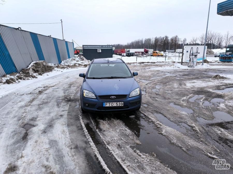 Ford Focus 2006 Kauņa, ar dzinēja tilpumu 1.60 L un nobraukumu 300 tūkst. km par 490 €, foto 1 vietnē AUTOMOTO.COM.LV