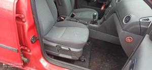 Ford Focus 2006 in Kaunas, with an engine capacity of 1.60 L and mileage of 241 thousand km for 1450 €, photo 6 on AUTOMOTO.COM.LV