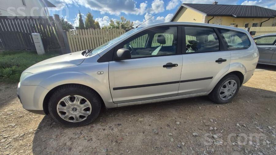 Ford Focus 2006 in Riga, with an engine capacity of 1.60 L and mileage of 255 thousand km for 499 €, photo 5 on AUTOMOTO.COM.LV