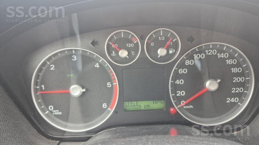 Ford Focus 2006 in Riga, with an engine capacity of 1.60 L and mileage of 255 thousand km for 499 €, photo 6 on AUTOMOTO.COM.LV