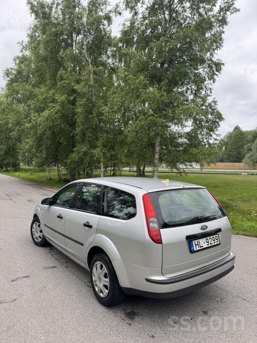 Ford Focus 2006 Liepāja, ar dzinēja tilpumu 1.60 L un nobraukumu 248 tūkst. km par 850 €, foto 3 vietnē AUTOMOTO.COM.LV