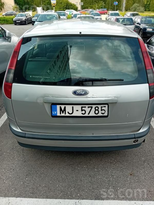 Ford Focus 2007 in Riga, with an engine capacity of 1.60 L and mileage of 326 thousand km for 950 €, photo 3 on AUTOMOTO.COM.LV