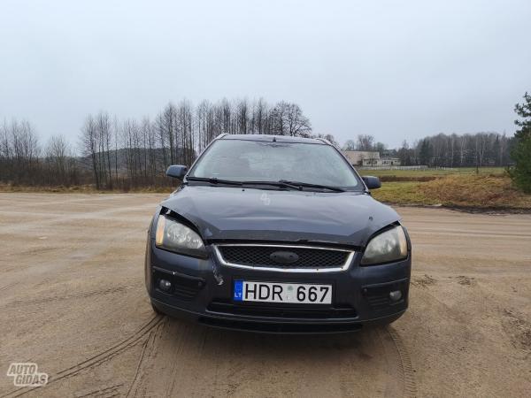 Ford Focus 2007 in Vilnius, with an engine capacity of 1.60 L and mileage of 300 thousand km for 450 €, photo 2 on AUTOMOTO.COM.LV