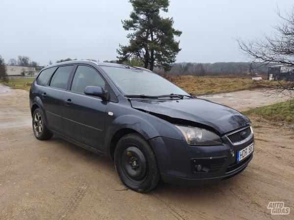 Ford Focus 2007 in Vilnius, with an engine capacity of 1.60 L and mileage of 300 thousand km for 450 €, photo 3 on AUTOMOTO.COM.LV