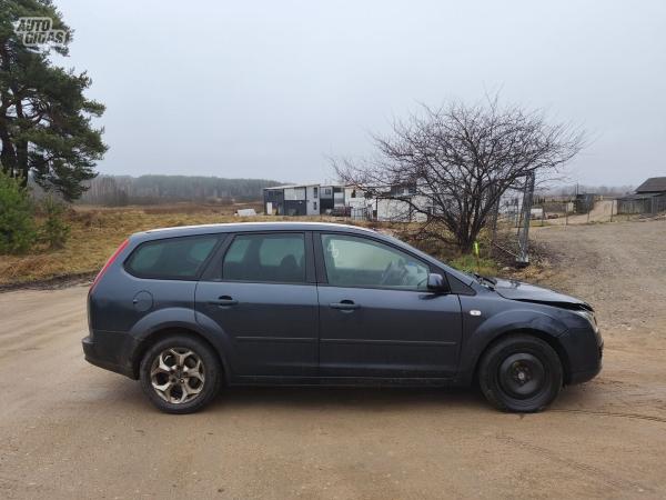 Ford Focus 2007 in Vilnius, with an engine capacity of 1.60 L and mileage of 300 thousand km for 450 €, photo 4 on AUTOMOTO.COM.LV