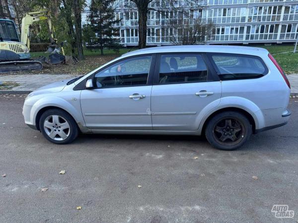 Ford Focus 2007 Klaipėda, ar dzinēja tilpumu 1.60 L un nobraukumu 280 tūkst. km par 1450 €, foto 4 vietnē AUTOMOTO.COM.LV