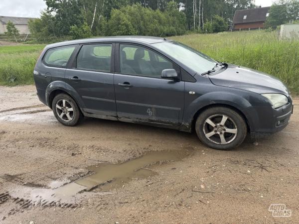 Ford Focus 2007 in Vilnius, with an engine capacity of 1.60 L and mileage of 320 thousand km for 580 €, photo 3 on AUTOMOTO.COM.LV