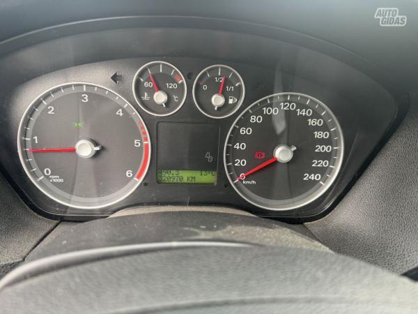 Ford Focus 2007 in Vilnius, with an engine capacity of 1.60 L and mileage of 320 thousand km for 580 €, photo 10 on AUTOMOTO.COM.LV