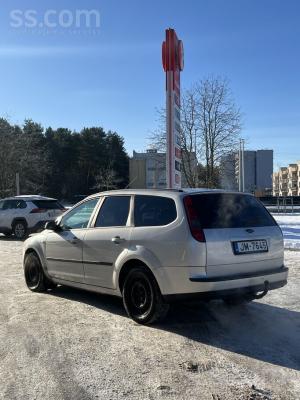 Ford Focus 2007 Rīga, ar dzinēja tilpumu 1.60 L un nobraukumu 326 tūkst. km par 950 €, foto 5 vietnē AUTOMOTO.COM.LV