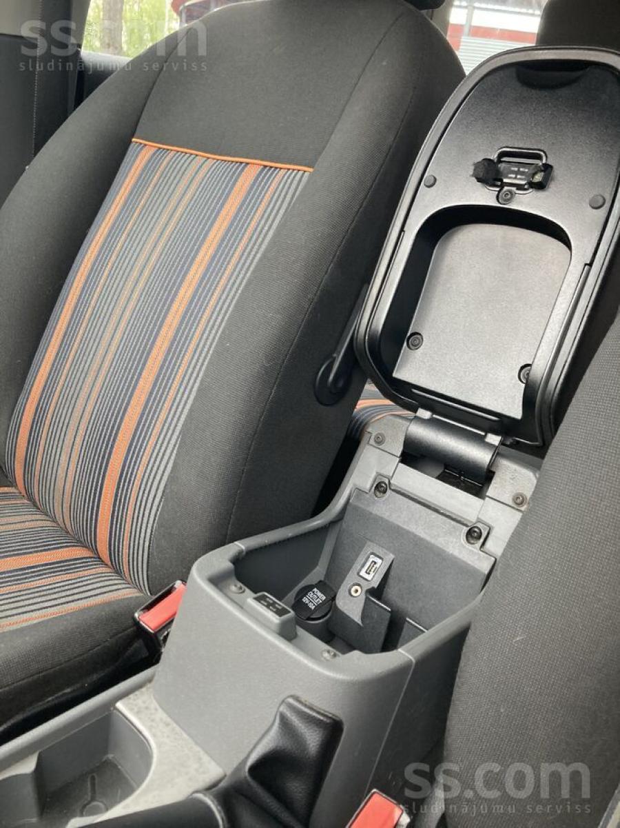 Ford Focus 2008 Rīga, ar dzinēja tilpumu 1.60 L un nobraukumu 307 tūkst. km par 950 €, foto 18 vietnē AUTOMOTO.COM.LV