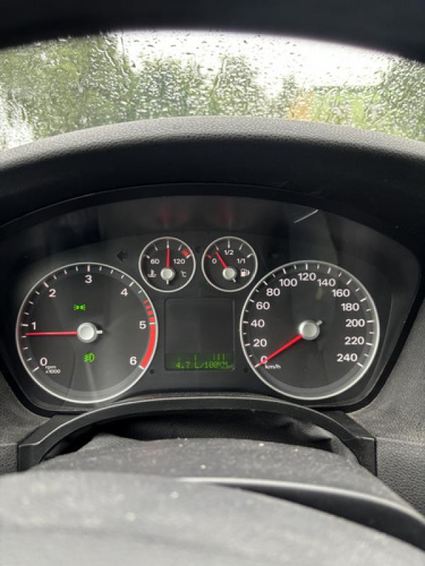 Ford Focus 2008 in Tallinn, with an engine capacity of 1.80 L and mileage of 364 thousand km for 700 €, photo 6 on AUTOMOTO.COM.LV