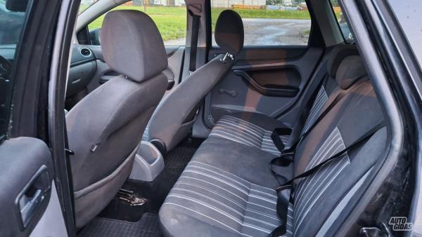 Ford Focus 2008 in Siauliai, with an engine capacity of 1.60 L and mileage of 300 thousand km for 760 €, photo 9 on AUTOMOTO.COM.LV