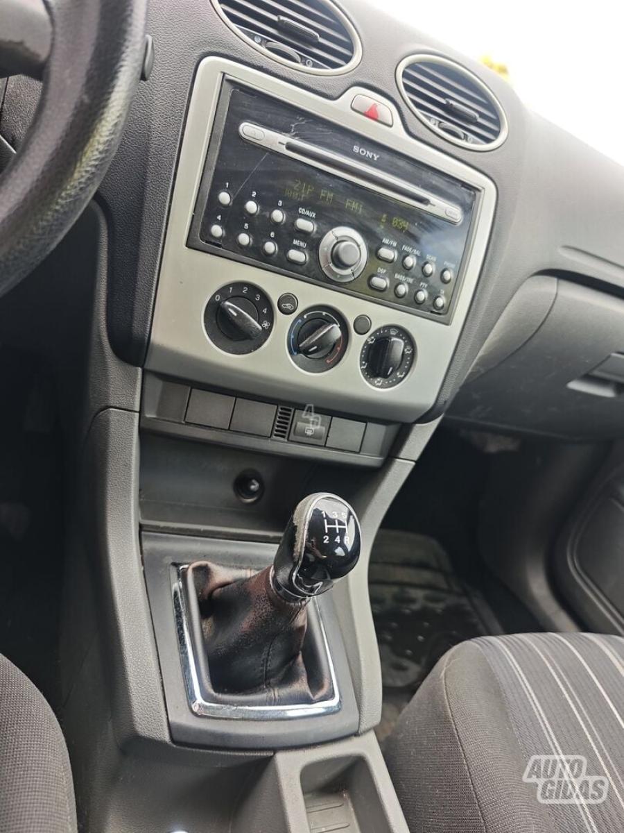Ford Focus 2008 in Vilnius, with an engine capacity of 1.60 L and mileage of 390 thousand km for 599 €, photo 8 on AUTOMOTO.COM.LV