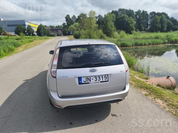 Ford Focus 2009 in Ogre, with an engine capacity of 2.00 L and mileage of 300 thousand km for 2000 €, photo 4 on AUTOMOTO.COM.LV