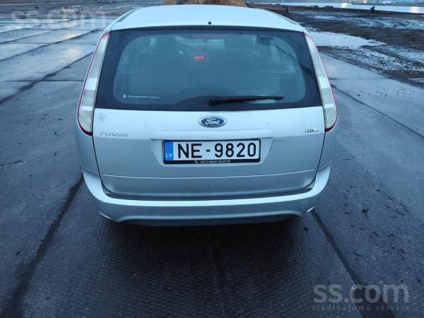 Ford Focus 2009 in Ogre, with an engine capacity of 1.60 L and mileage of 296 thousand km for 1300 €, photo 3 on AUTOMOTO.COM.LV