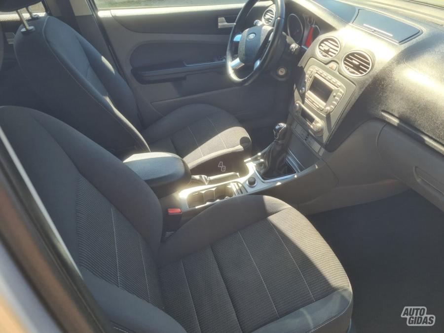 Ford Focus 2009 in Marijampole, with an engine capacity of 1.60 L and mileage of 154 thousand km for 2850 €, photo 18 on AUTOMOTO.COM.LV