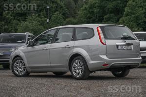 Ford Focus 2009 in Riga, with an engine capacity of 1.60 L and mileage of 205 thousand km for 2990 €, photo 4 on AUTOMOTO.COM.LV