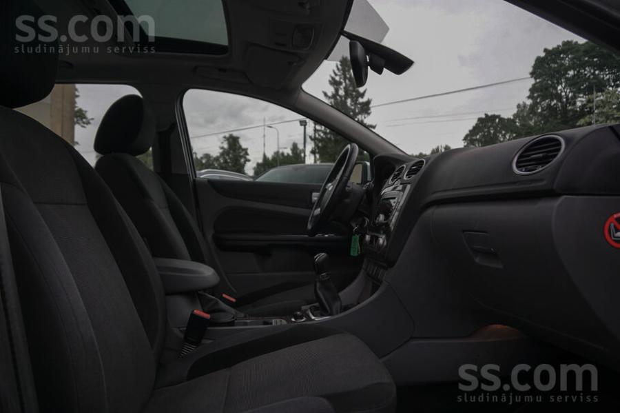 Ford Focus 2009 in Riga, with an engine capacity of 1.60 L and mileage of 205 thousand km for 2990 €, photo 6 on AUTOMOTO.COM.LV