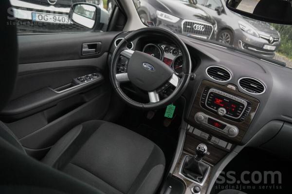 Ford Focus 2009 in Riga, with an engine capacity of 1.60 L and mileage of 205 thousand km for 2990 €, photo 8 on AUTOMOTO.COM.LV