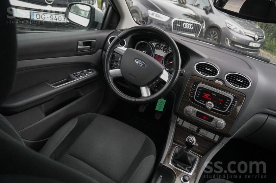 Ford Focus 2009 in Riga, with an engine capacity of 1.60 L and mileage of 205 thousand km for 2990 €, photo 9 on AUTOMOTO.COM.LV