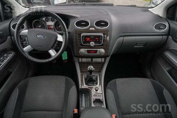 Ford Focus 2009 in Riga, with an engine capacity of 1.60 L and mileage of 205 thousand km for 2990 €, photo 9 on AUTOMOTO.COM.LV