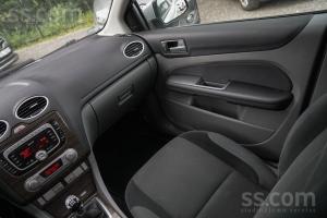 Ford Focus 2009 in Riga, with an engine capacity of 1.60 L and mileage of 205 thousand km for 2990 €, photo 11 on AUTOMOTO.COM.LV