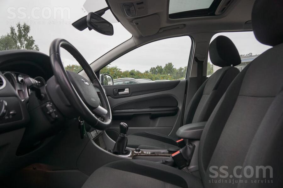 Ford Focus 2009 in Riga, with an engine capacity of 1.60 L and mileage of 205 thousand km for 2990 €, photo 12 on AUTOMOTO.COM.LV