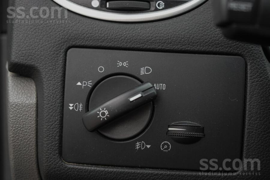 Ford Focus 2009 in Riga, with an engine capacity of 1.60 L and mileage of 205 thousand km for 2990 €, photo 18 on AUTOMOTO.COM.LV