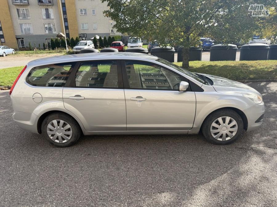 Ford Focus 2009 in Marijampole, with an engine capacity of 1.60 L and mileage of 300 thousand km for 1500 €, photo 5 on AUTOMOTO.COM.LV
