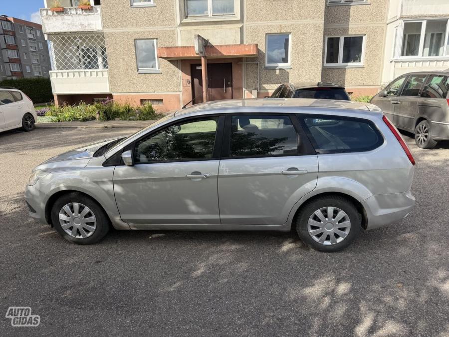 Ford Focus 2009 in Marijampole, with an engine capacity of 1.60 L and mileage of 300 thousand km for 1500 €, photo 9 on AUTOMOTO.COM.LV