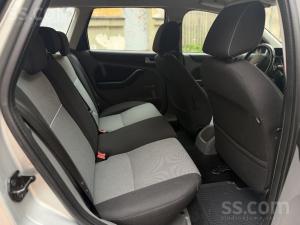 Ford Focus 2010 Cēsis, ar dzinēja tilpumu 1.60 L un nobraukumu 283 tūkst. km par 2490 €, foto 15 vietnē AUTOMOTO.COM.LV