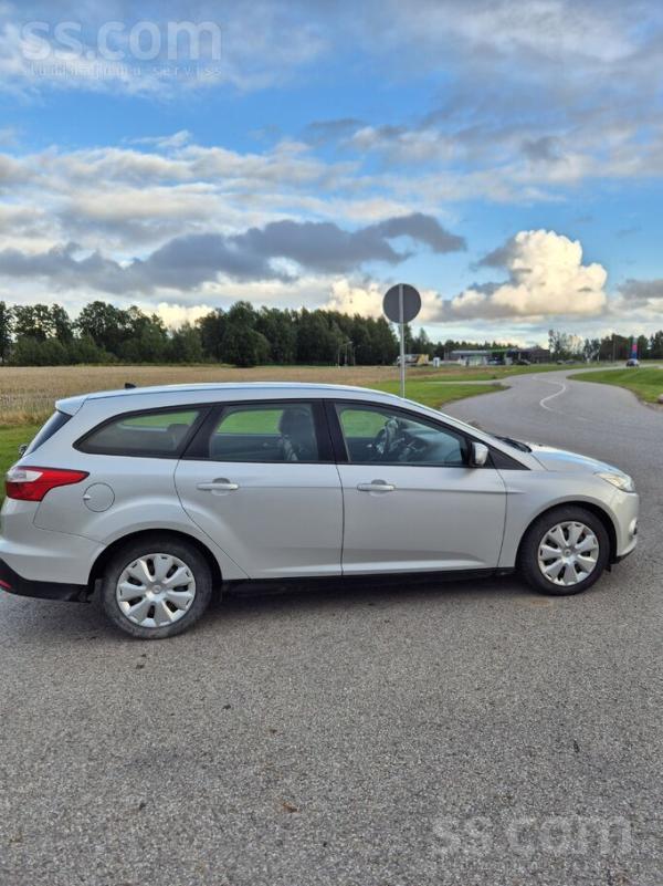 Ford Focus 2011 Tukums, ar dzinēja tilpumu 1.60 L un nobraukumu 245 tūkst. km par 3500 €, foto 2 vietnē AUTOMOTO.COM.LV