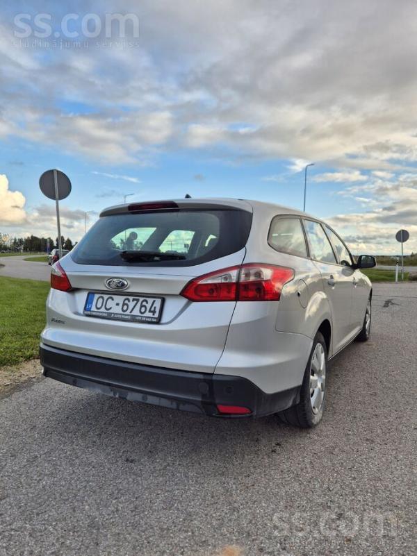 Ford Focus 2011 Tukums, ar dzinēja tilpumu 1.60 L un nobraukumu 245 tūkst. km par 3500 €, foto 3 vietnē AUTOMOTO.COM.LV