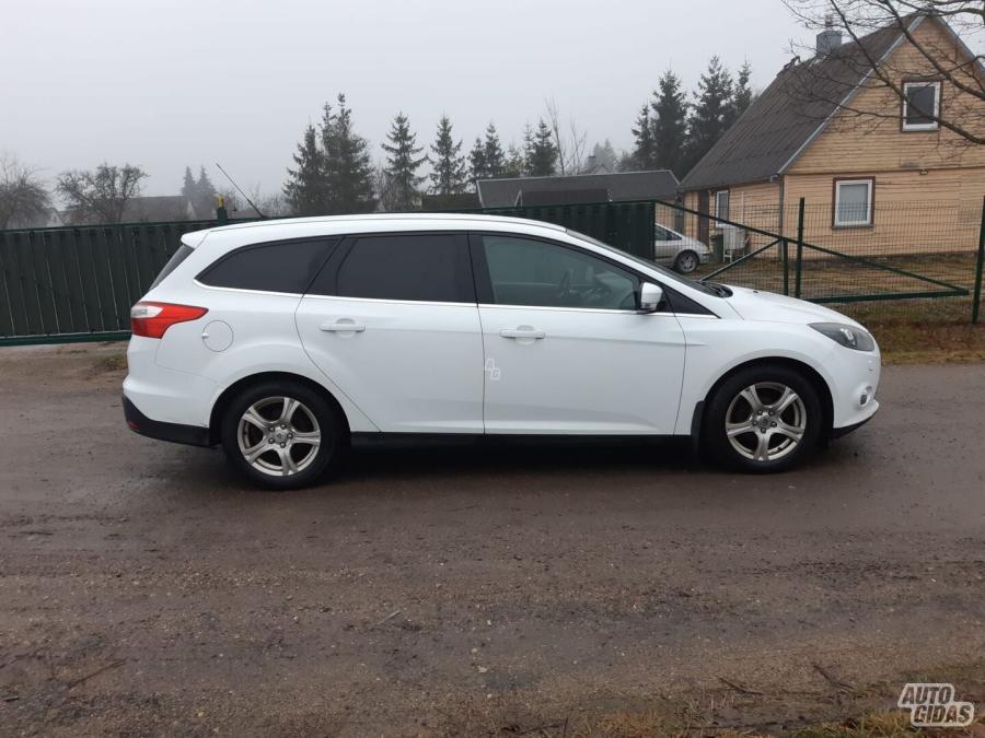 Ford Focus 2011 in Kelme, with an engine capacity of 1.60 L and mileage of 290 thousand km for 2500 €, photo 8 on AUTOMOTO.COM.LV
