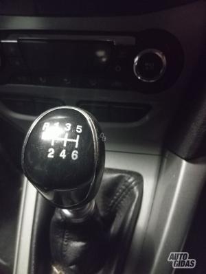 Ford Focus 2011 in Vilnius, with an engine capacity of 1.60 L and mileage of 304 thousand km for 1900 €, photo 18 on AUTOMOTO.COM.LV